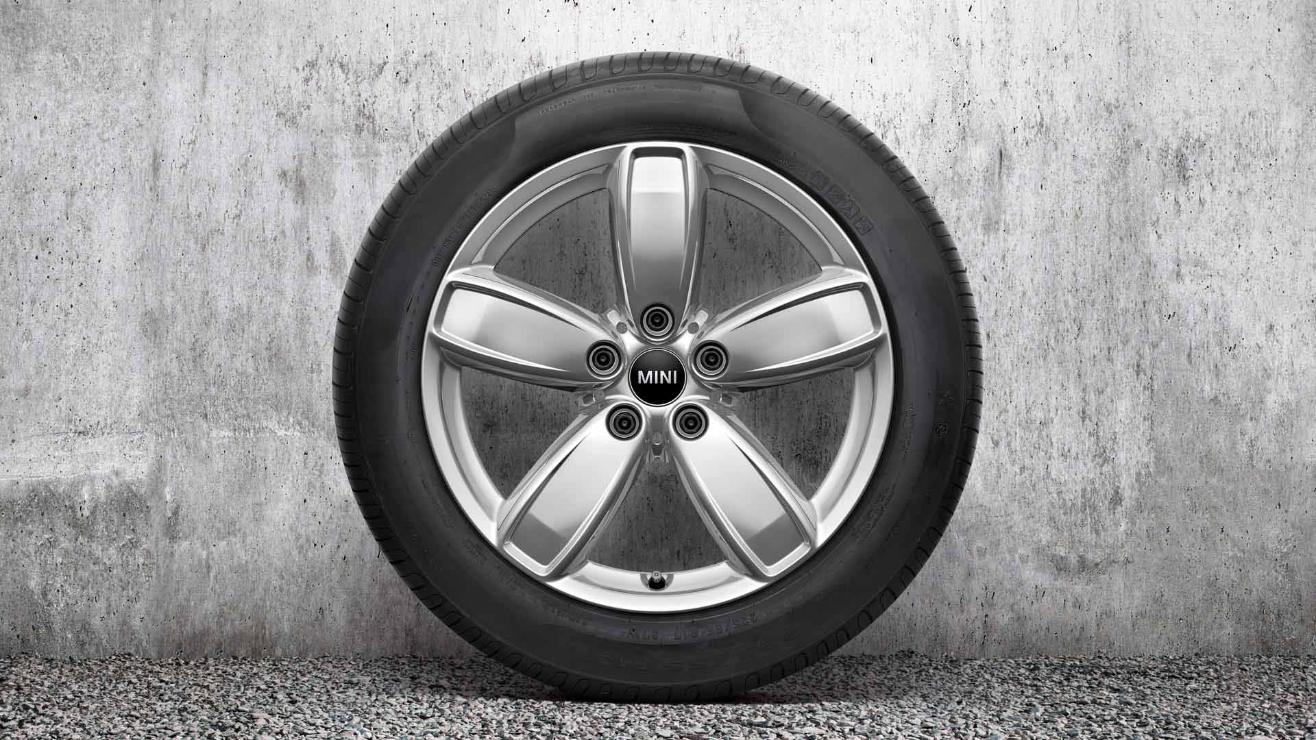 MINI light alloy wheel Channel Spoke 531 in Bright Silver metallic