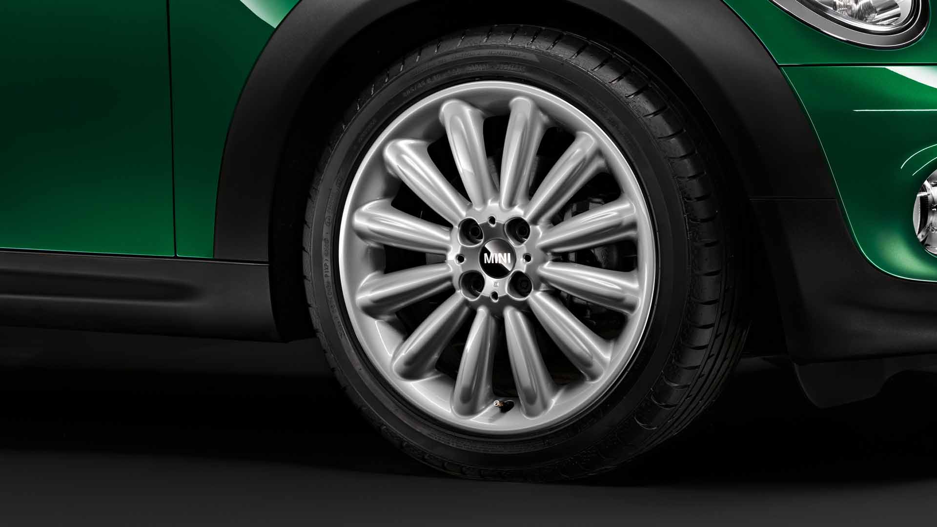 MINI light alloy wheel Infinite Stream Spoke R116 in Silver