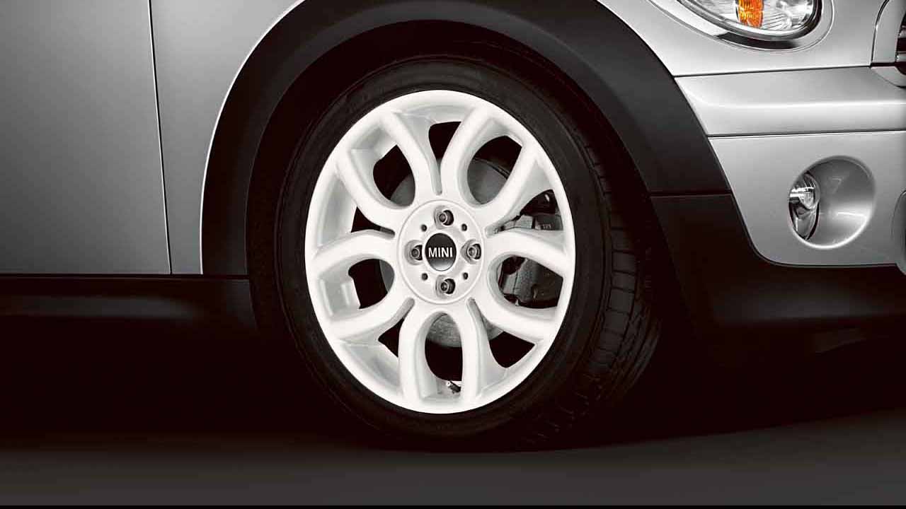 MINI light alloy wheel Flame Spoke R97 in White