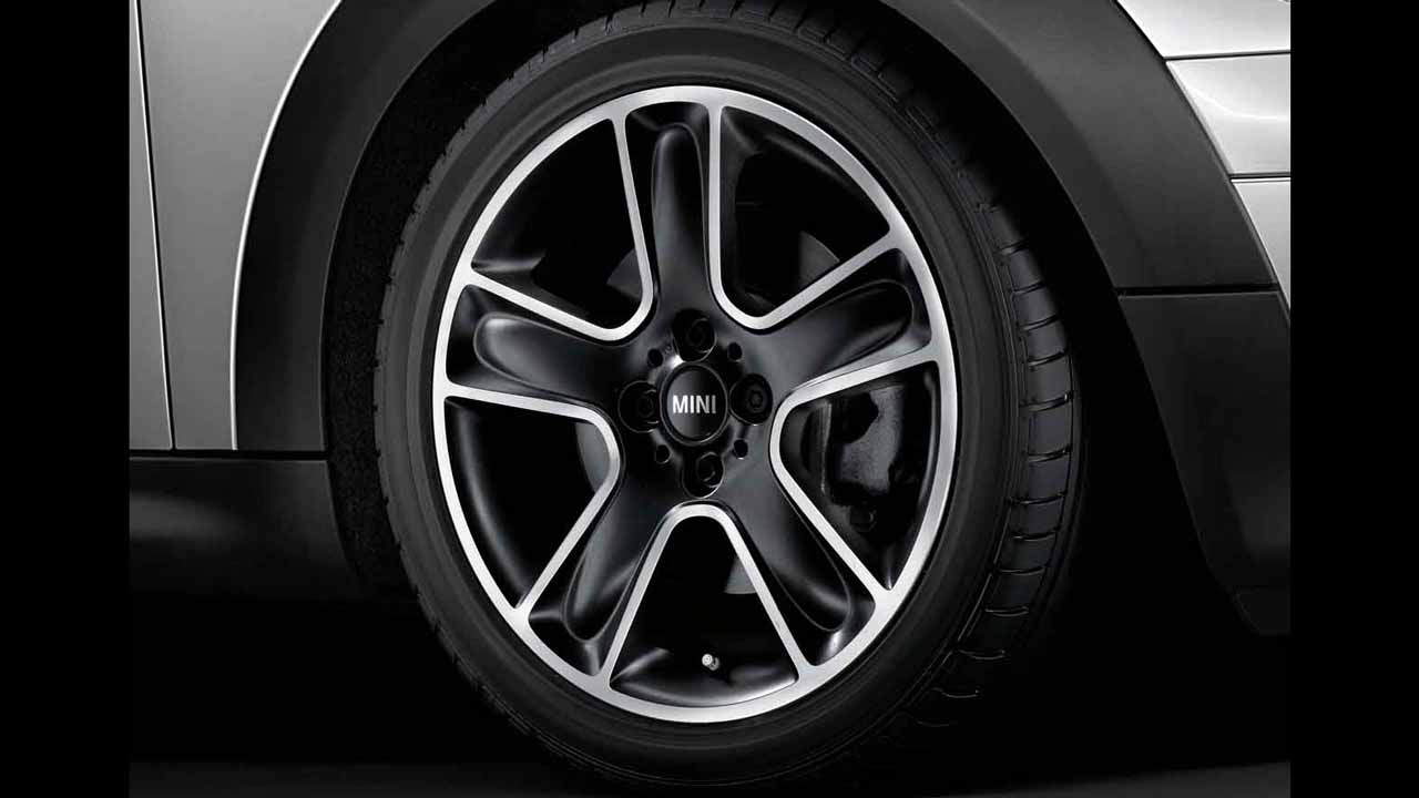 MINI light alloy wheel Black Star Bullet R111 in Black